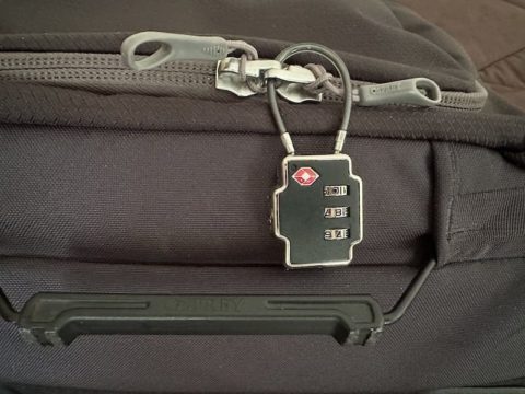 Osprey Daylite Carry-on Wheeled Duffel 40 review of a hybrid travel bag